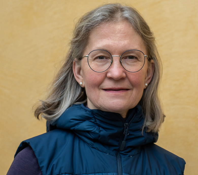 Ny avhandling om traditionell yoga och utmattningssyndrom | Karolinska ...