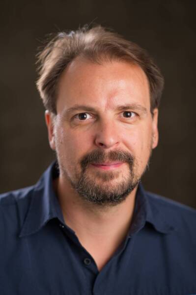 Mekanismer för liv och död nära besläktade | Karolinska Institutet Nyheter