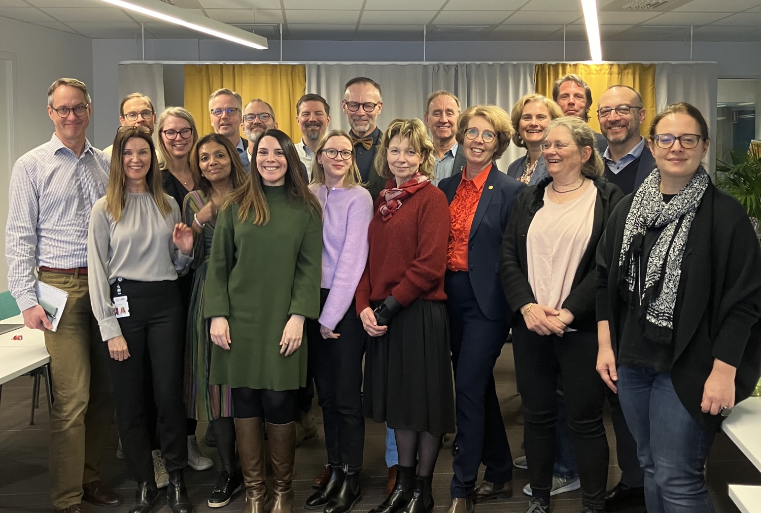 Universitetsledningens besök på CNS | Karolinska Institutet Nyheter